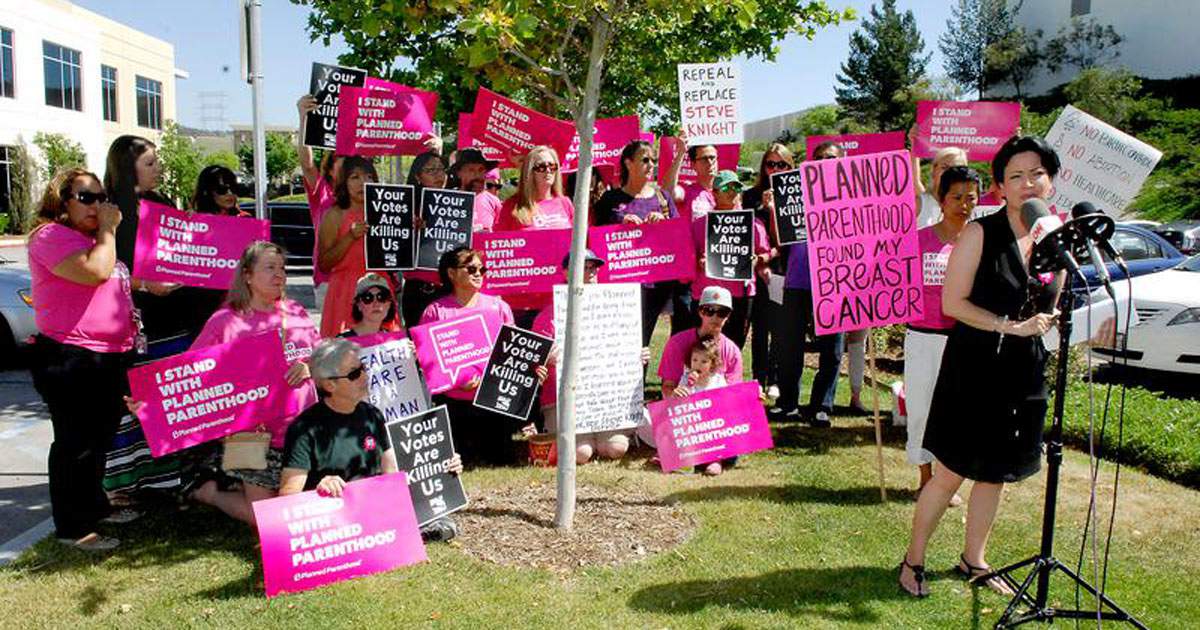 Reproductive Rights Activists Protest the Vote to 'Defund' Planned ...