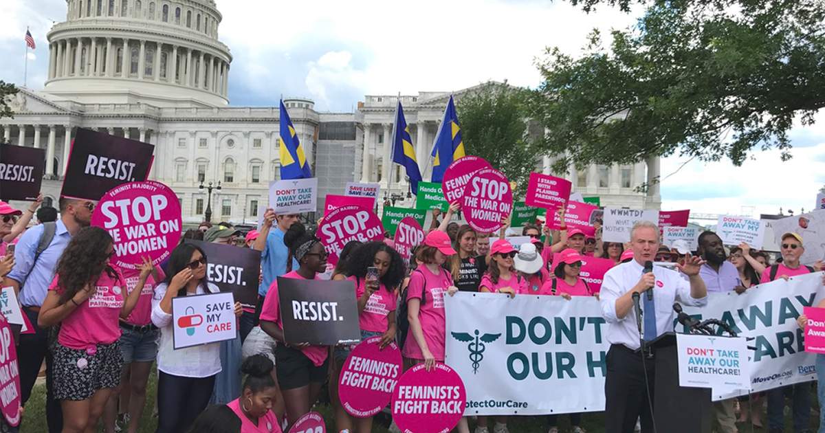 Planned Parenthood Supporters Fight to Save Healthcare
